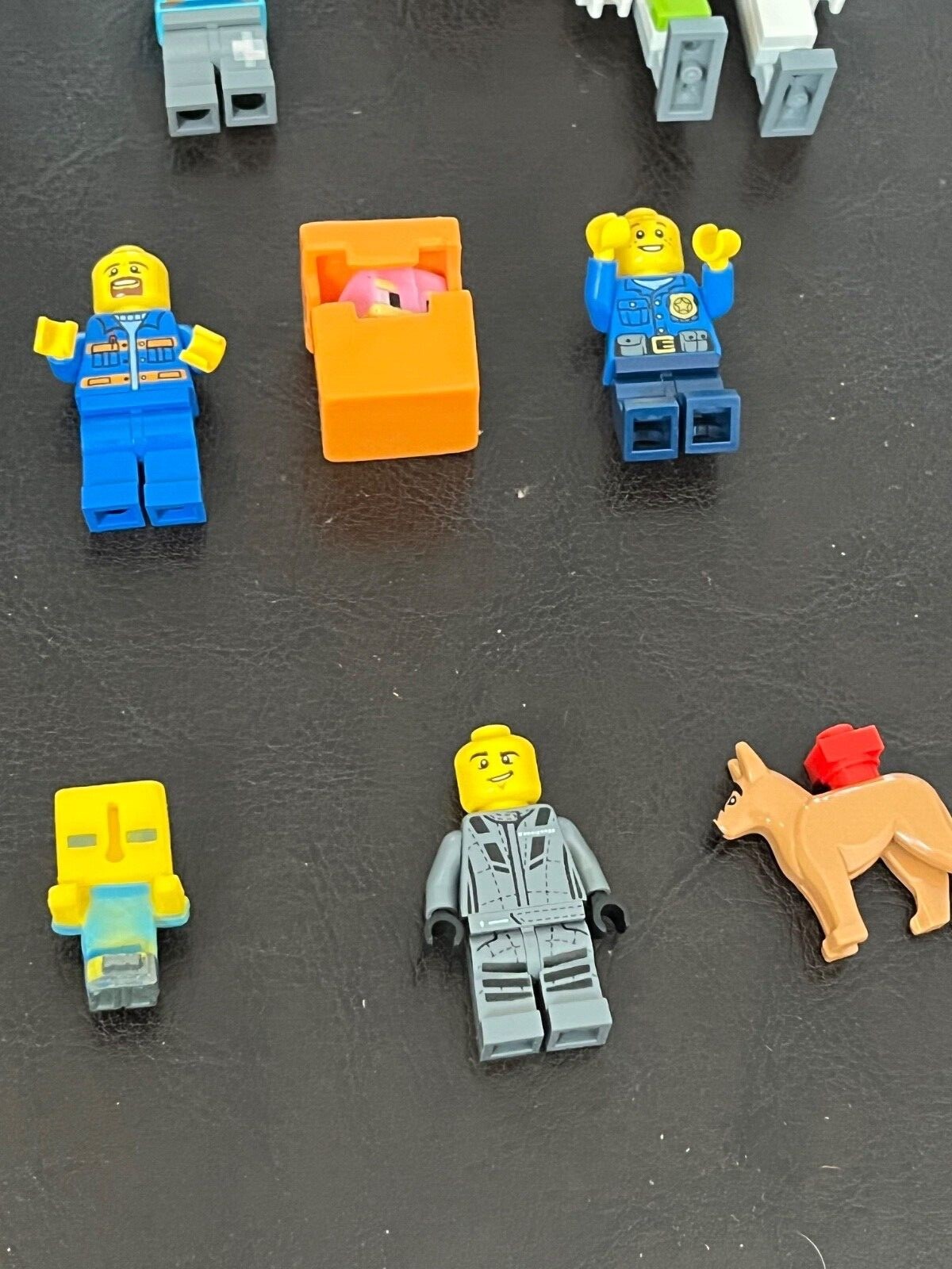 🔥Lego & Roblox Lot of 24 Character Pieces. Excellent Condition. Used ...