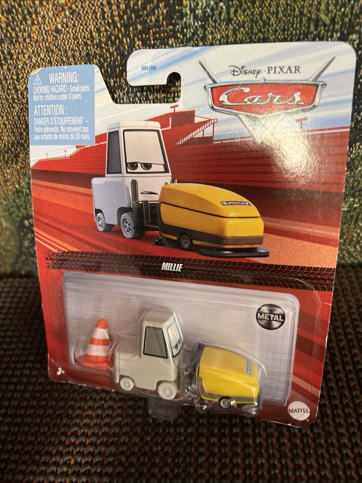 NEW DISNEY PIXAR CARS 2021 MILLIE DEREK WHEELIAMS DIECAST | eBay