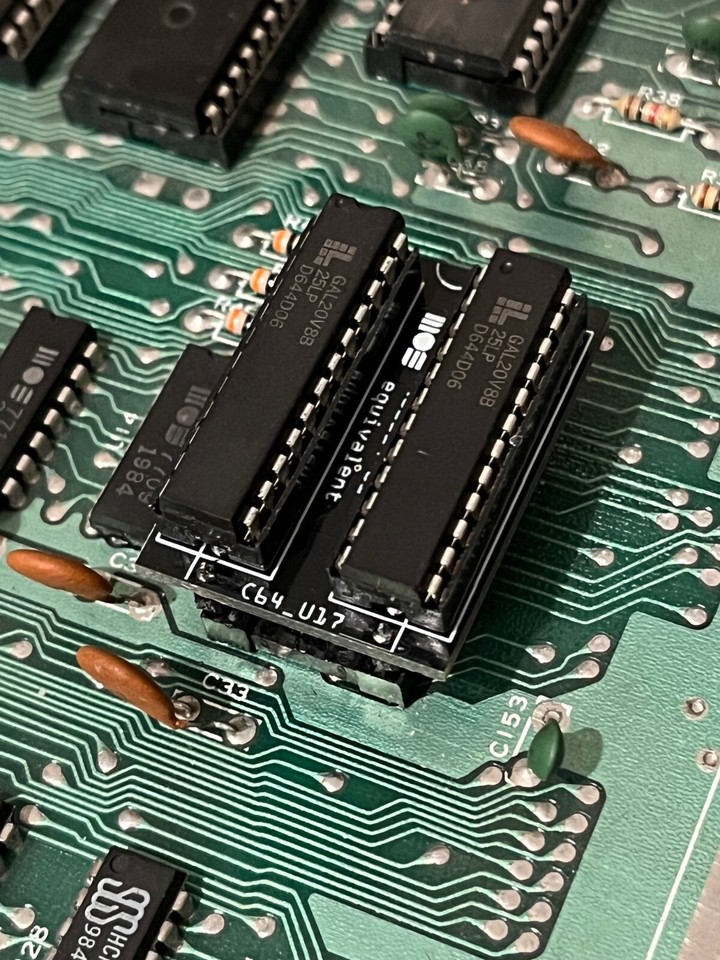 Commodore 64 PLA Replacement MOS 906114-01 / PLS100 C64, SX 64 High ...