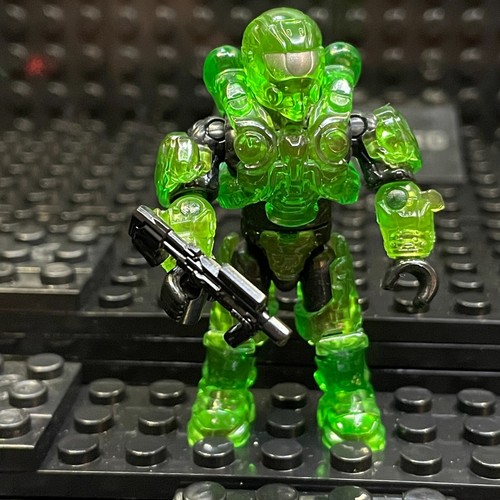 HALO MEGA BLOKS TRANSLUCENT GREEN SPARTAN OPERATOR MINI FIGURE FMM83 ...