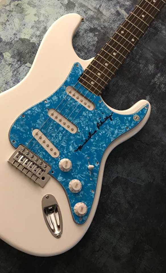 GFA Die Mamas And The Papas Michelle Phillips Signiert Elektrisch ...