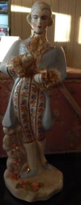 CALIFORNIA DRESDEN 12" FIGURINE COLONIAL MAN WITH SLY COY GLANCE EUC | eBay