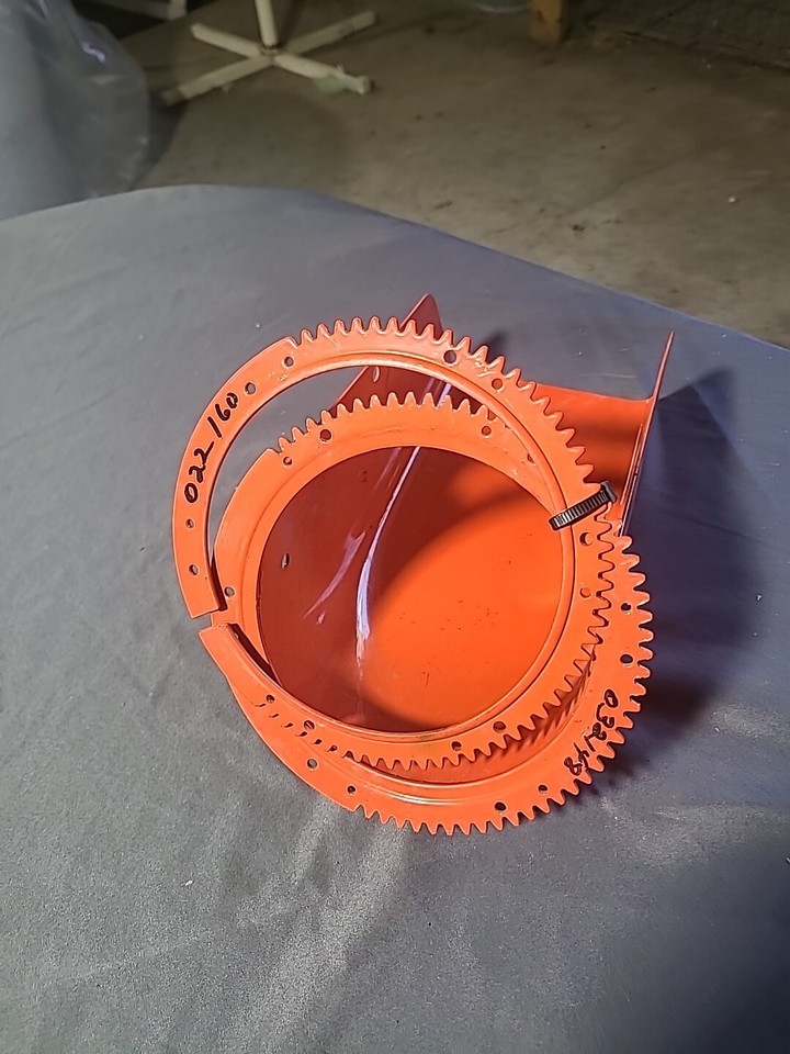 ARIENS Snowblower Discharge Chute & Lower Gear Collar 022160 & 032148 ...