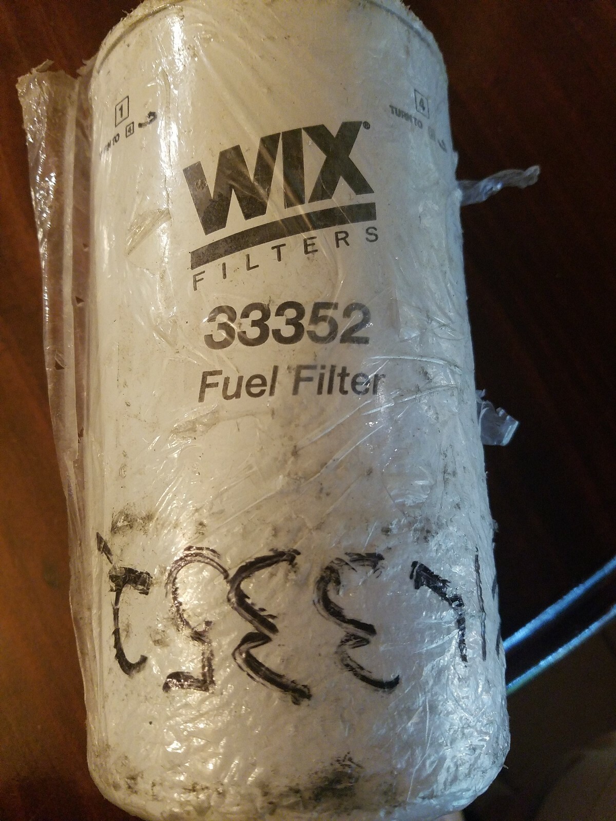 Wix 33352 - cross reference oil filters | oilfilter-crossreference.com