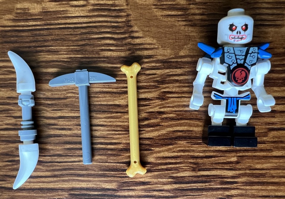 LEGO Ninjago 2116 KRAZI Black Spinner - 100% Complete With Trading Card ...