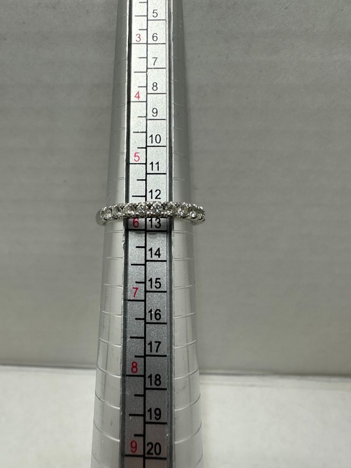 SK9 Lab Grown Diamond Wedding Band Ring Sz 6 - Round Brilliant - I1 ...