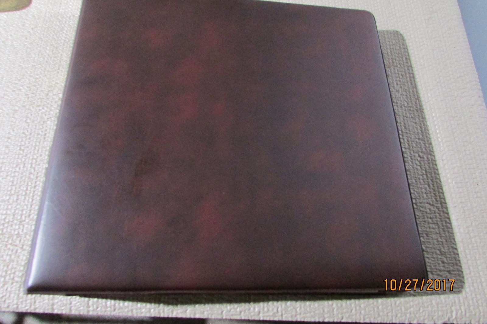 DELUXE STAMP ALBUM-25 PAGES - HOLDS 100 first day covers MINT CONDITION ...