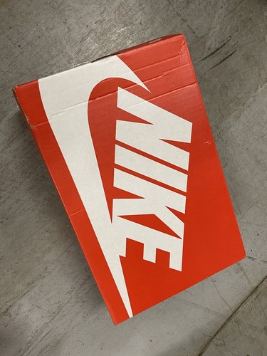 nike empty sneaker shoe - Gem