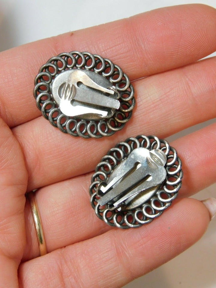 Vintage Petit Point Red Rose Flower Black Silver T Filigree Clip ...