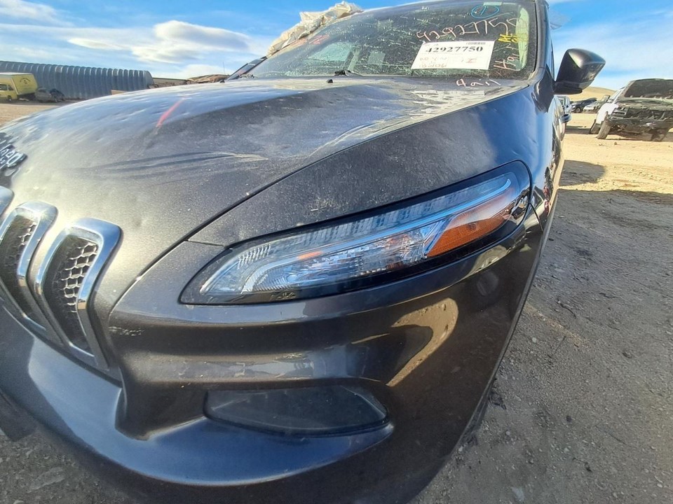 Engine 3.2L VIN X 8th Digit One Piece Oil Pan Fits 14-22 CHEROKEE ...