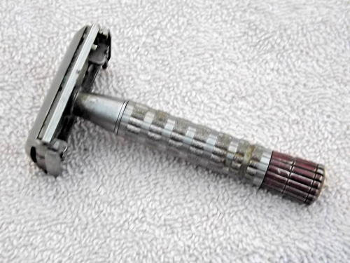 Vintage Gillette Red Tip 1955 Safety Razor A 4 | eBay