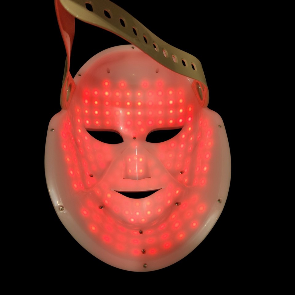 CLEOPATRA RED Light LED Face Mask Anti-Aging Light Skincare Therapy ...
