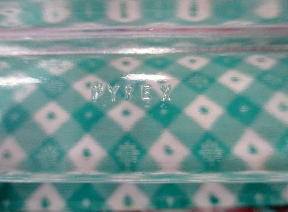 Vintage Pyrex 2qt HTF Yellow with Black Flowers Space Saver Dish & Lid ...