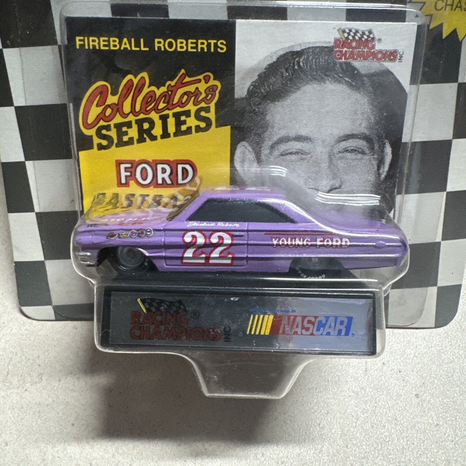 NEW LISTING1992 Racing Champions Car Fireball Roberts #22 Ford Fastback ...