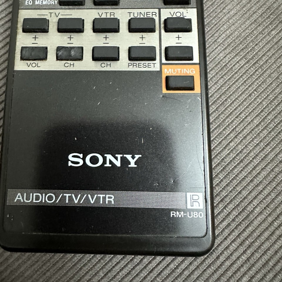 OEM Sony Audio / TV / VTR Remote Control RM-U80 - Working - No Battery ...