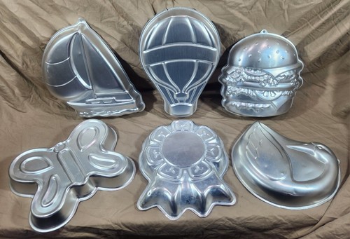 Wilton Butterfly, Blue Ribbon, Balloon, Sailboat, Hamburger, Goose ...