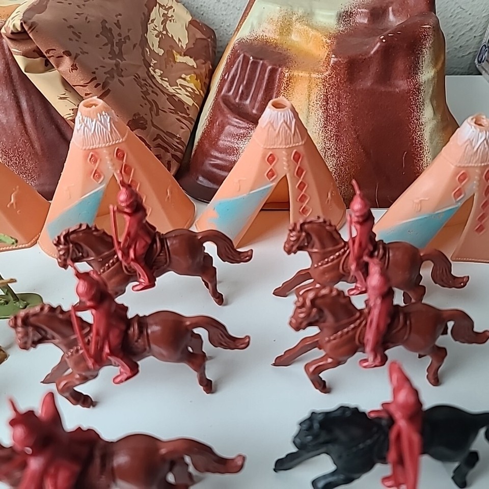 Vintage 106 Piece Fort Courage Cowboy and Indian Playset Pieces with ...
