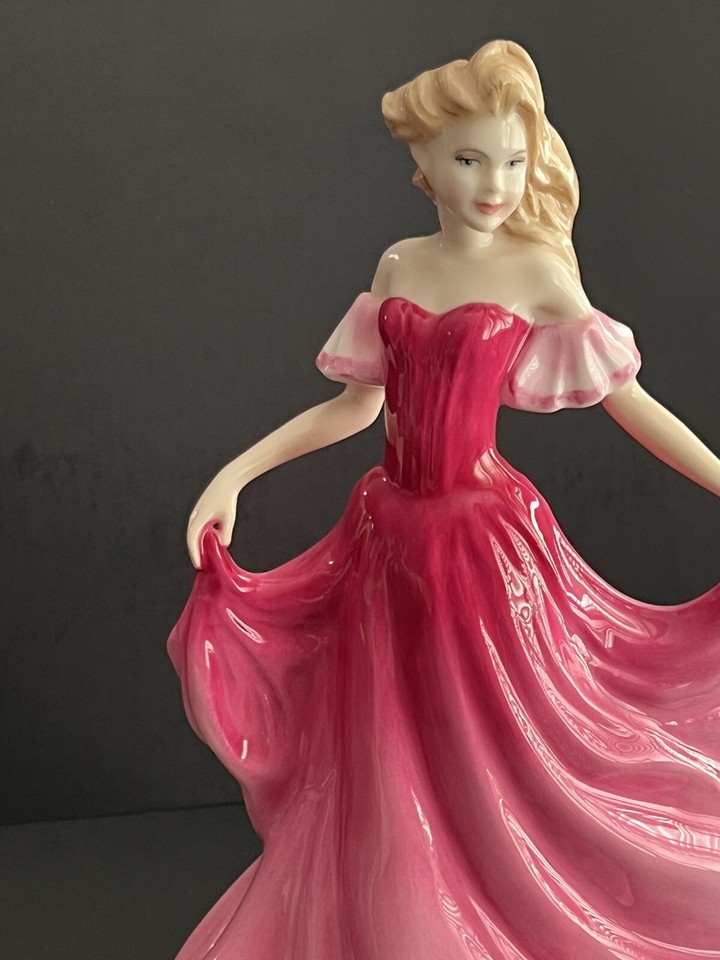 Beautiful Royal Doulton Figurine Emma / 1997 Lady Statue / HN3714.Mint ...