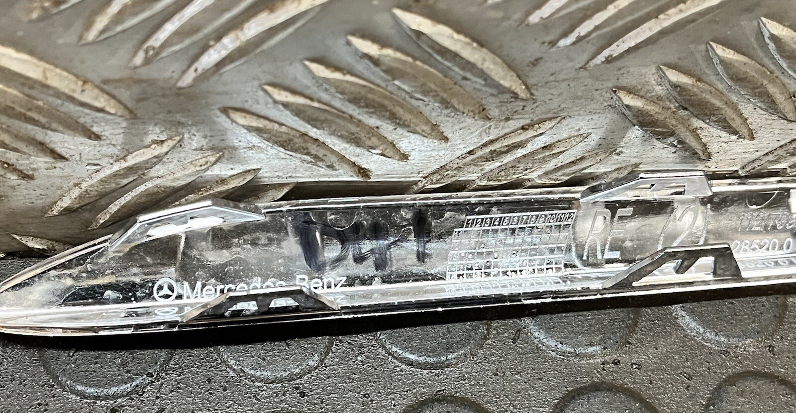 GENUINE MERCEDES W176 A-CLASS CLA RH O/S RADIATOR GRILL A1178851021 | eBay