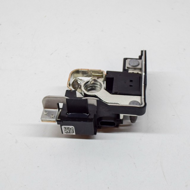 Mercedes-Benz GLA X156 2019 Base Junction Block Current Limitor ...