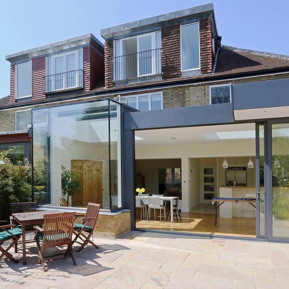 Fully Fitted- Oriel Window | Glass Box Seat | Modern Frameless Glass ...
