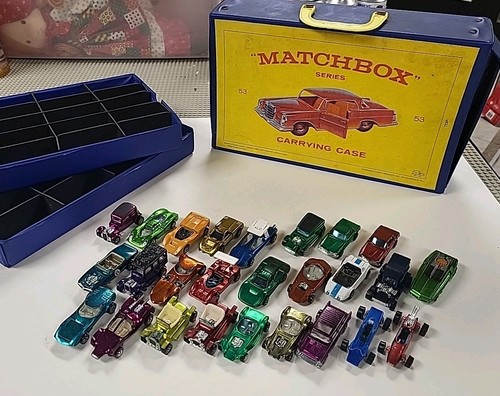 (26) NICE Vintage Hot Wheels Redline Lot w/Case | eBay