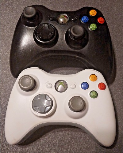 OEM Rebuilt Microsoft Xbox 360 Wireless Black/White Controllers Cleaned ...