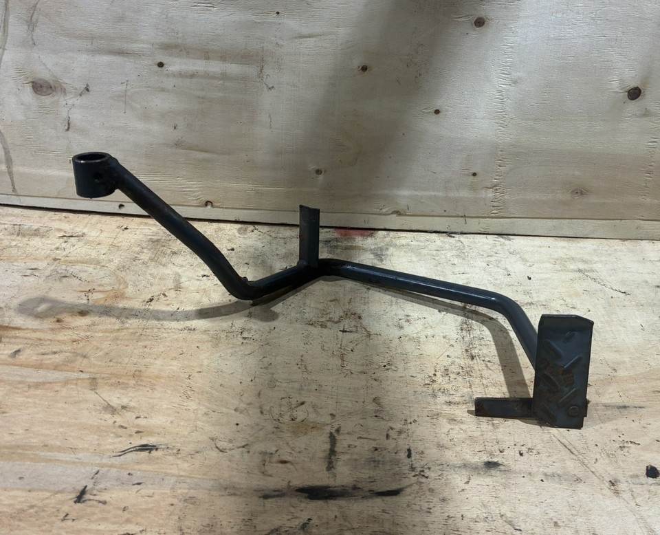 Kubota B2150 HST Tractor Brake Pedal RH 66419-44320 | eBay UK