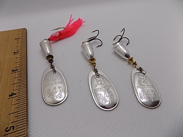 Blue Fox Vibrax Spinner’s (Size #4) ~3 Silver, 1 w/hoochie (lot of 3 ...