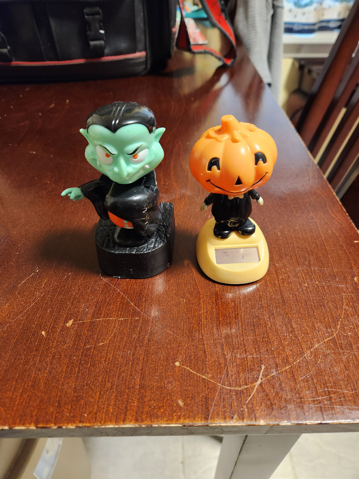 Lot of 2 New Halloween Dancing Solar Bobbleheads Dracula Pumpkin Head ...