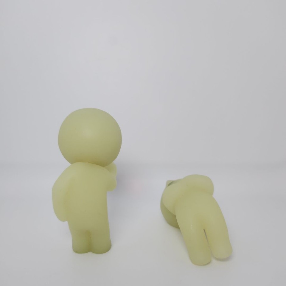 Smiski Good Job Ski Bridge Ski Figure Glow-in-the-Dark Set | eBay