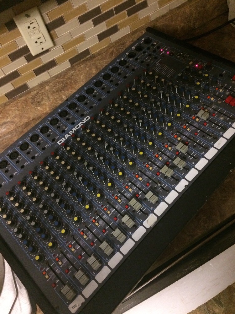 Diamond StudioMaster Pro 16-3 16 Channel Mixer Mixing Board Studio ...