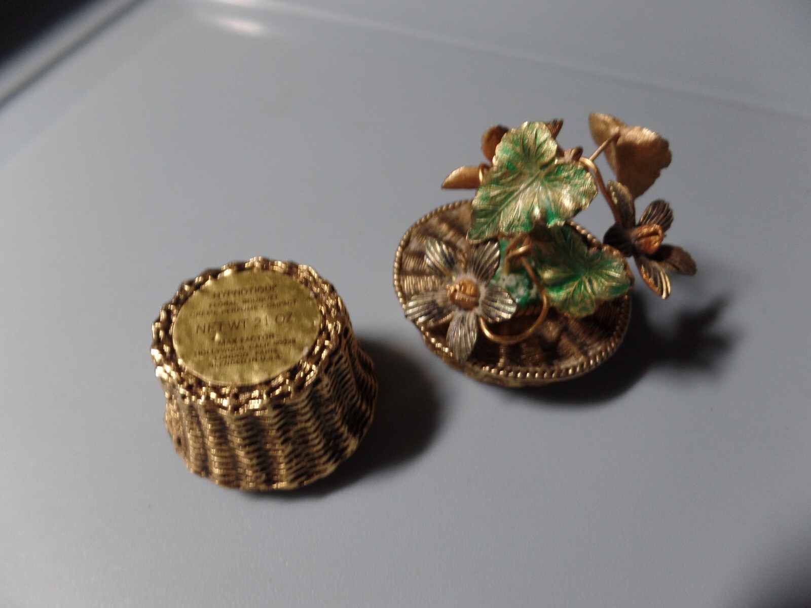 Vintage Max Factor Hypnotique Solid Creme Perfume Compact Floral ...