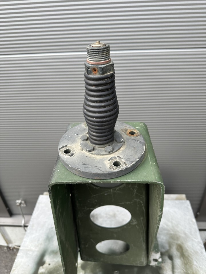 US Army Hmmwv Humvee Antennas Holder High Bracket Mounting With Antenna ...