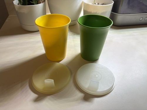 Vintage Tupperware Set of 2 Sippy Cups with Seal Lids Green Yellow 8OZ ...