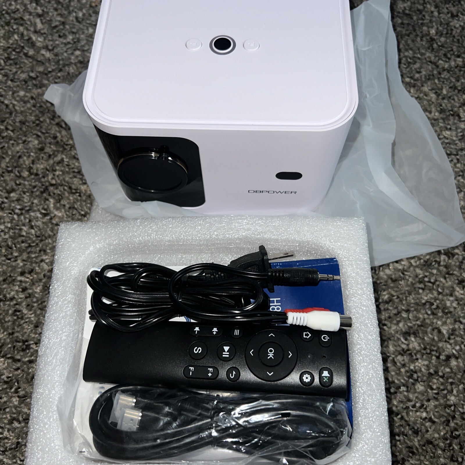 [Electric Focus] 5G WiFi Mini Bluetooth DBPOWER H89 HD Projector White ...