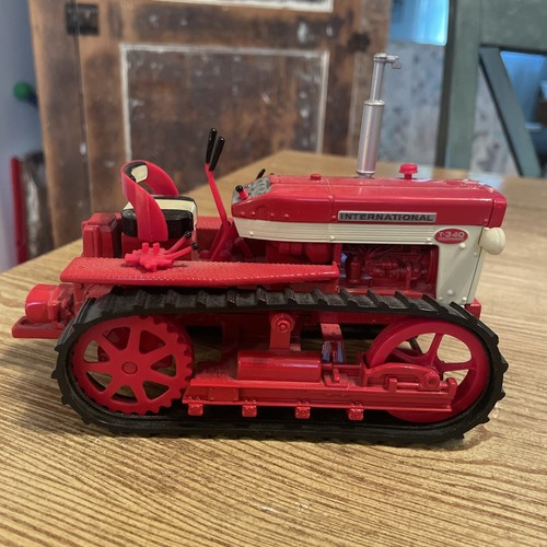 Ertl Diecast 1/16 Scale International Harvester T340 Crawler Tractor | eBay