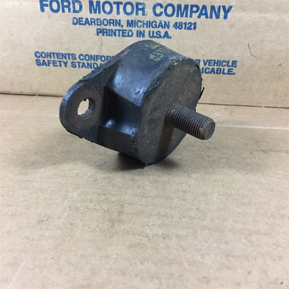 NOS OEM FORD 63 64 F500 F600 F700 W/ 292 CID C3TZ-6038-C MOTOR MOUNT | eBay