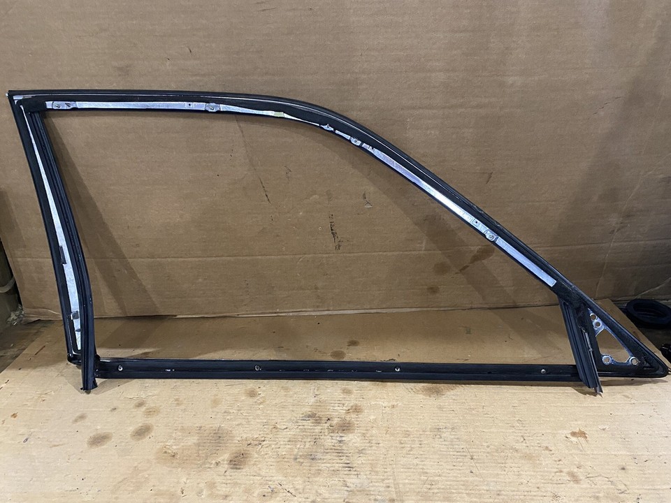 1995 Lexus LS400 Front Driver Door Window Chrome Molding | eBay