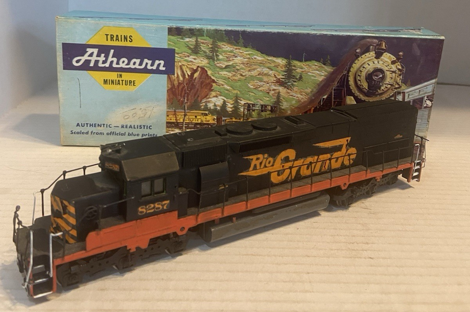 ATHEARN HO SCALE ~ RIO GRANDE SD40T-2 POWERED LOCOMOTIVE # 8287 Tested ...