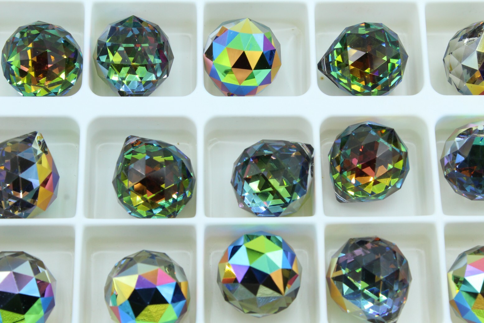 Swarovski 8558 Disco Ball - Vitrail Medium - 20mm. 1 piece per packet ...