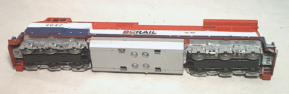 ATHEARN HO POWERED BC RAIL DASH 9-44W DIESEL LOCOMOTIVE - CAB# 4642 | eBay