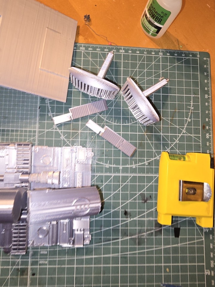 Modern BATTLESTAR Flat Top Ships Moebius And Carina 3d Printed 11 ...