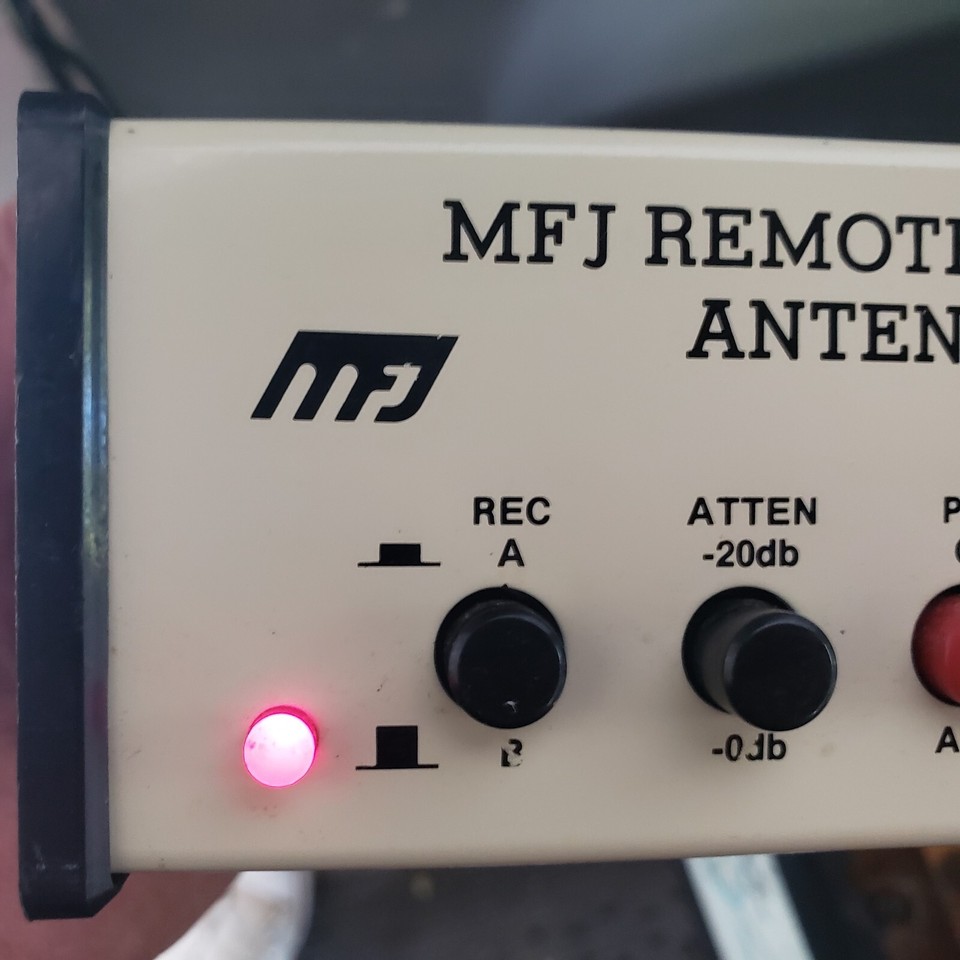 Vintage MFJ MFJ-1024 Analog Remote Active Antenna Box with Power Supply ...