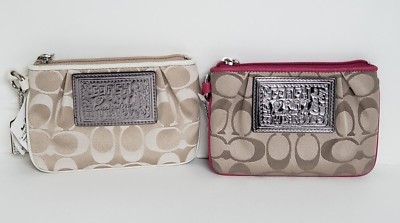 Coach Poppy Light Khaki Chalk Khaki Magenta Pink Pop Signatur Wristlet ...