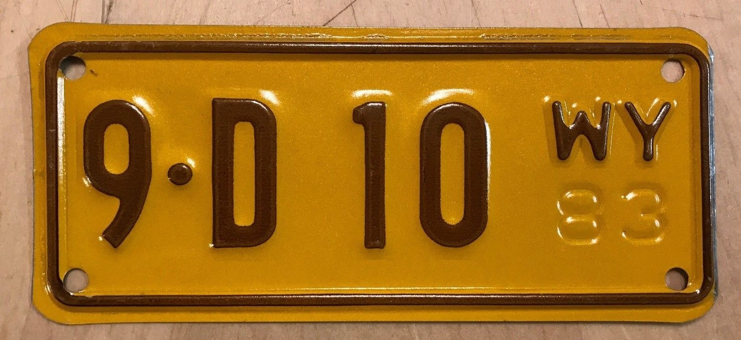 MINT ! 1983 WYOMING MOTORCYCLE CYCLE DLR LICENSE PLATE " 9 D 10 " WY 83 ...