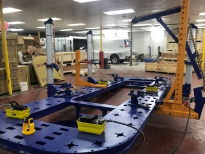 FREE DELIVERY NEW 20 FEET 4 TOWERS AUTO BODY SHOP FRAME MACHINE RACK ...