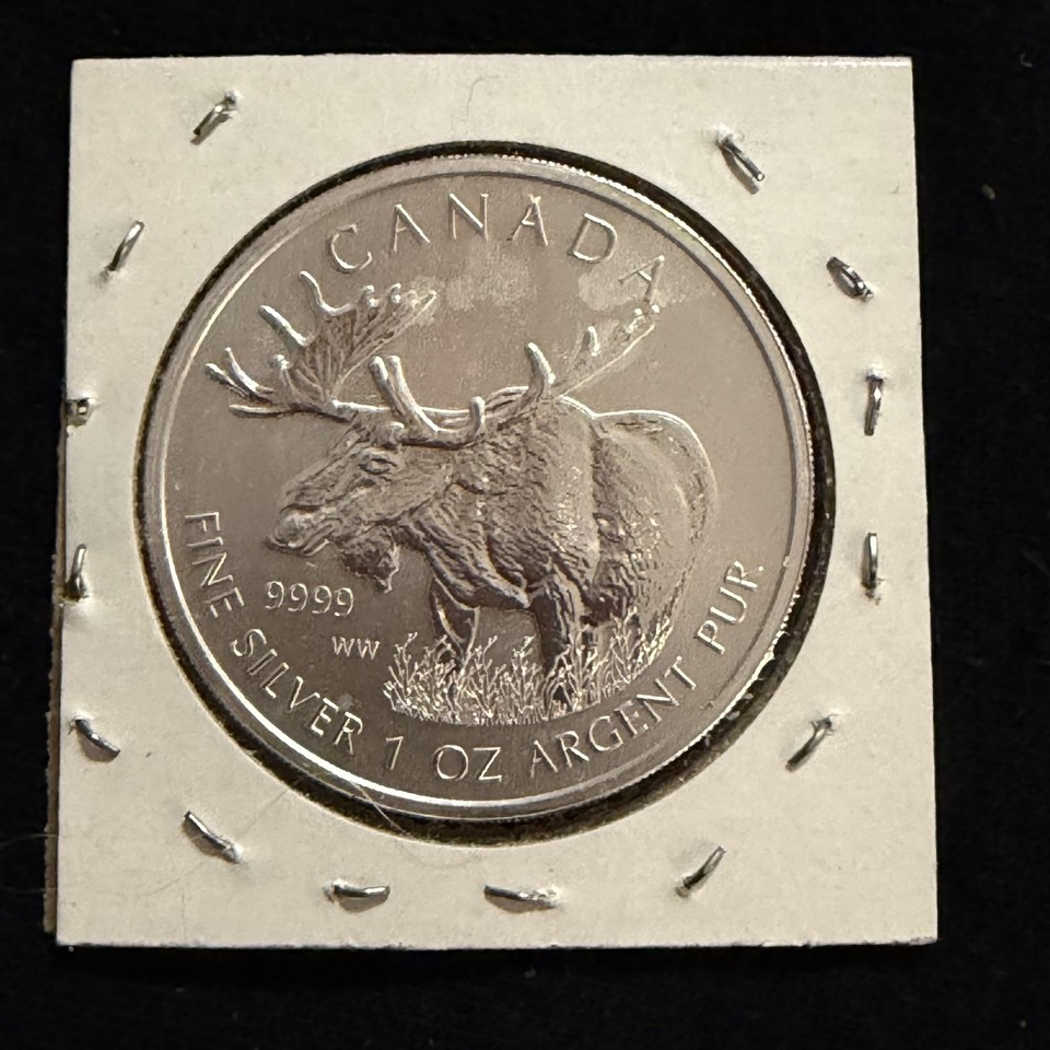2012 Canada $5 Silver Moose Coin 1 oz .9999 Royal Canadian Mint ...