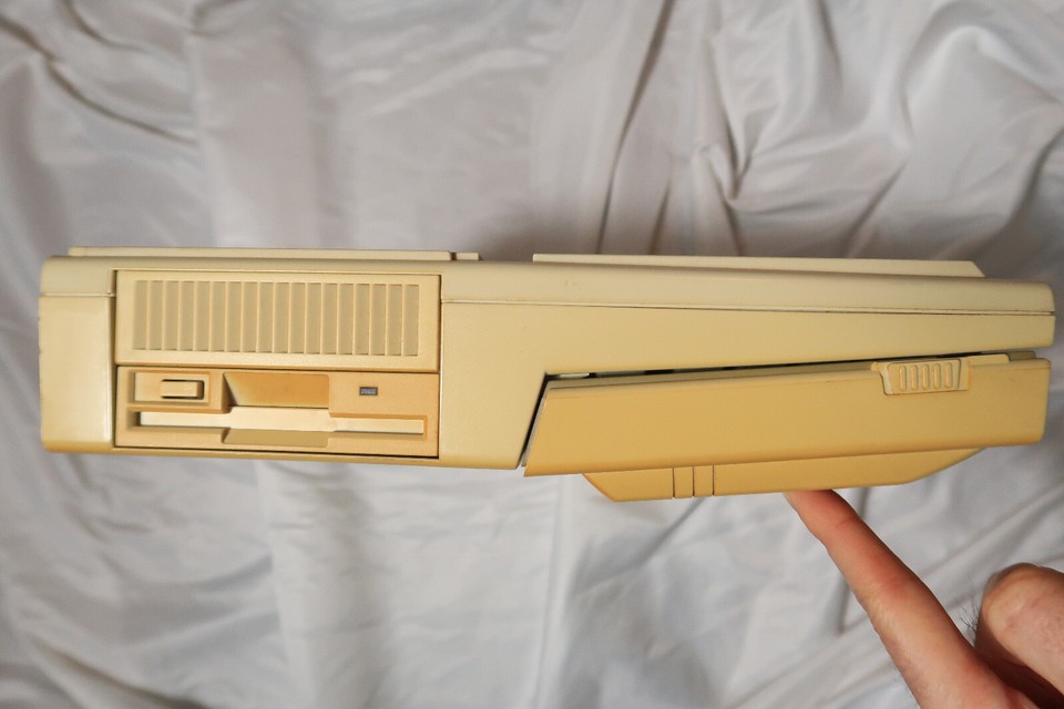 Toshiba Vintage Laptop T1200 (Untested) | eBay