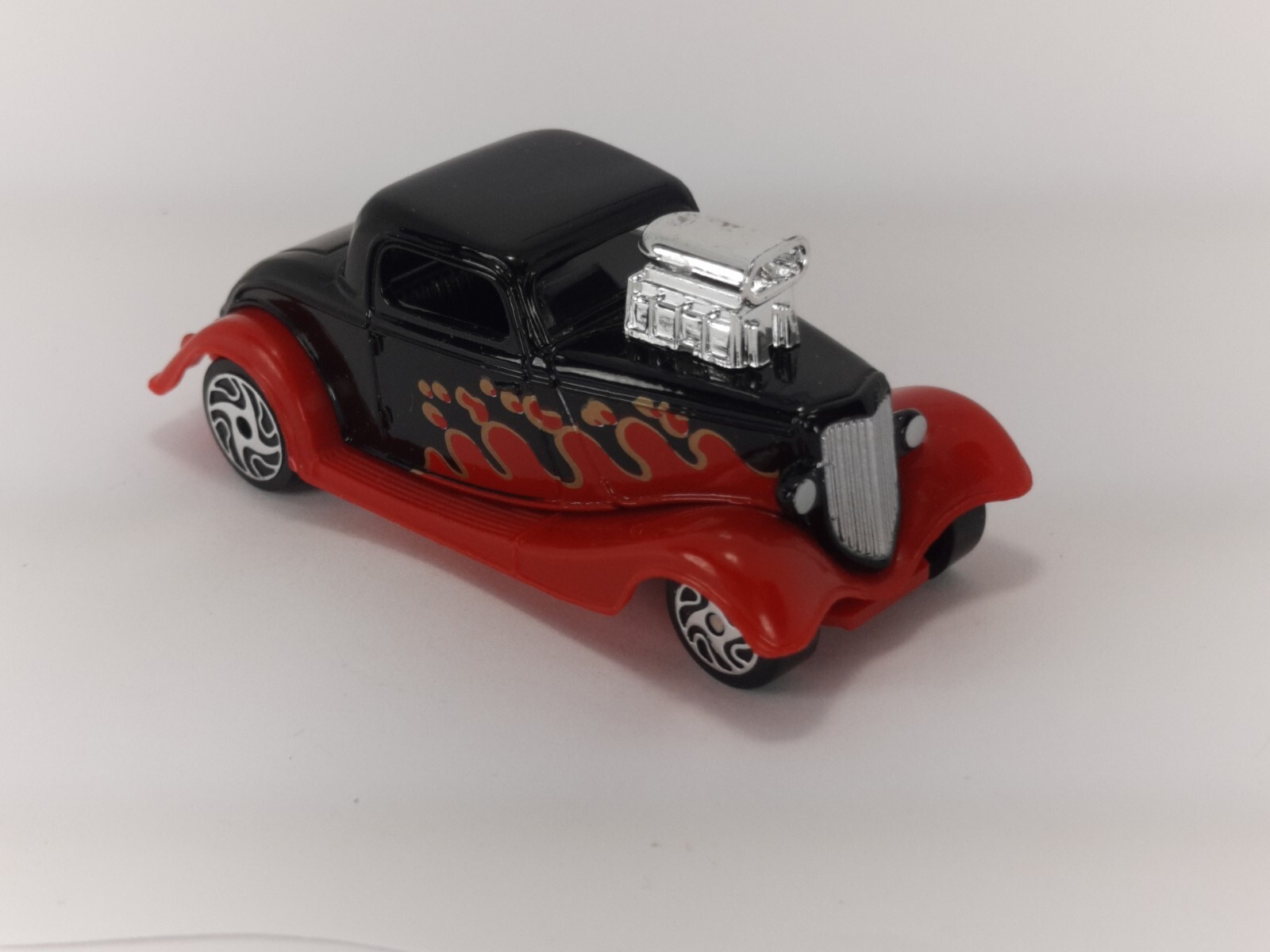 1934 34 Ford Coupe Hot Rod Collectible 1/64 Scale Diecast Diorama Model ...